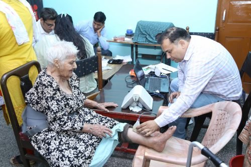 Mothers Day 2019: Free Medical Camp at Premdham Old Age Home Dehradun ...